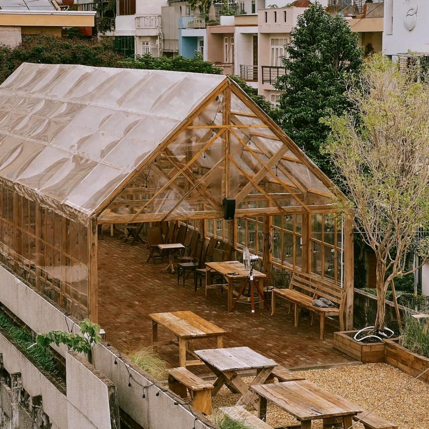 Trên Tầng Thượng Cafe HCM Menu Có Gì?