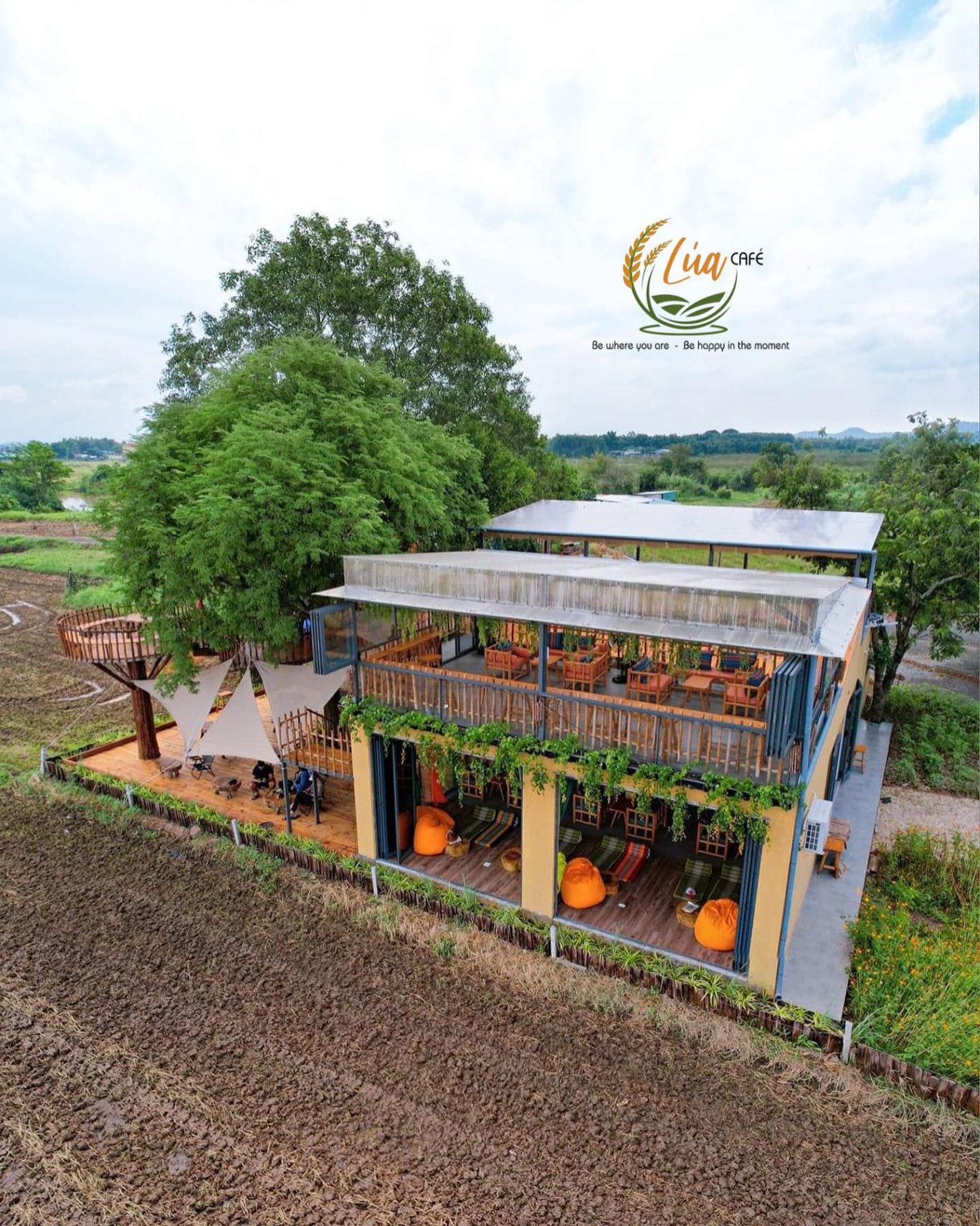 Lúa Cafe - Quán Cafe Giữa Đồng Ruộng Có Gì Trong Menu?