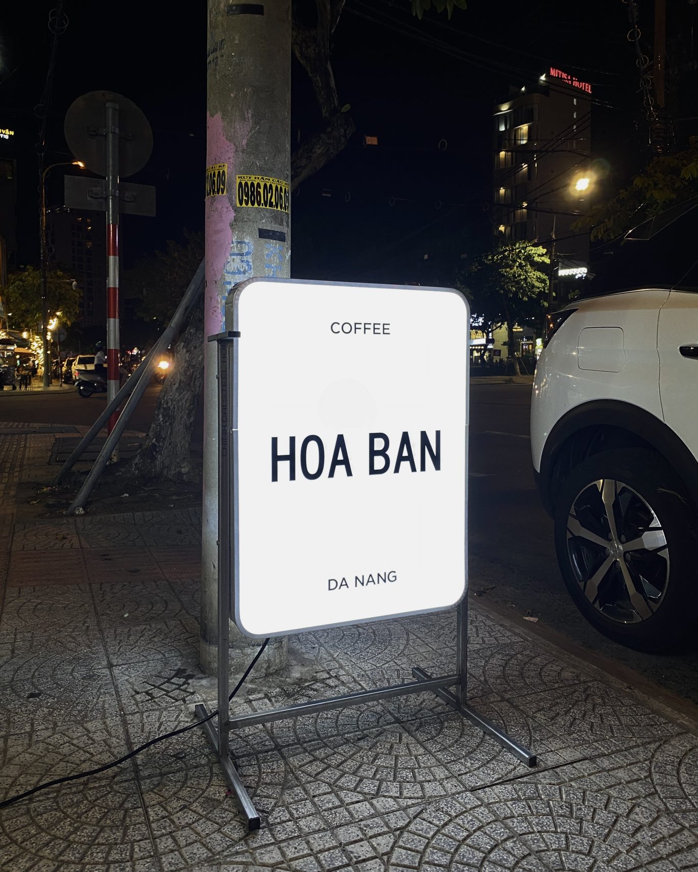 Bảng Hiệu Hộp Đèn LED ADOR